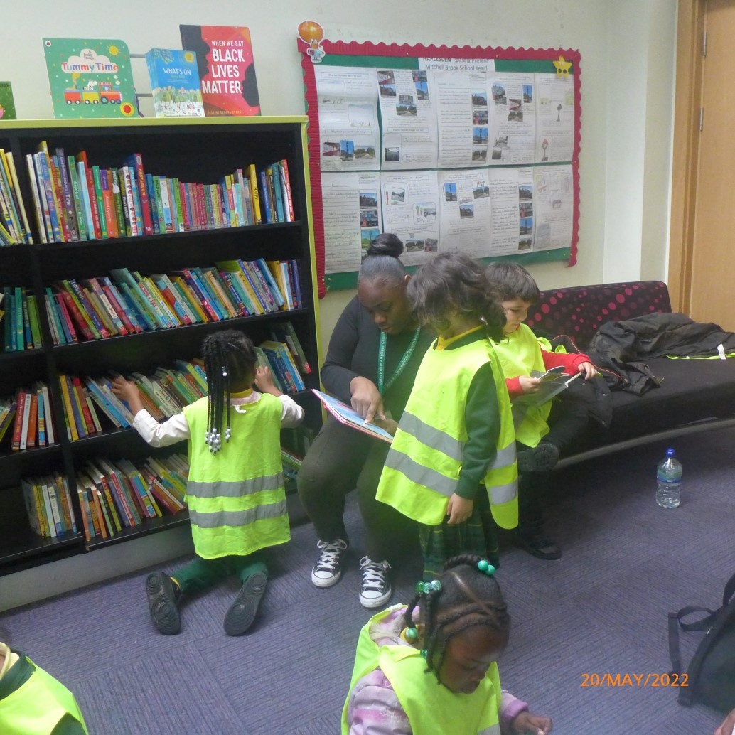 Reception Classes Visit Harlesden Library - John Keble C of E Primary ...